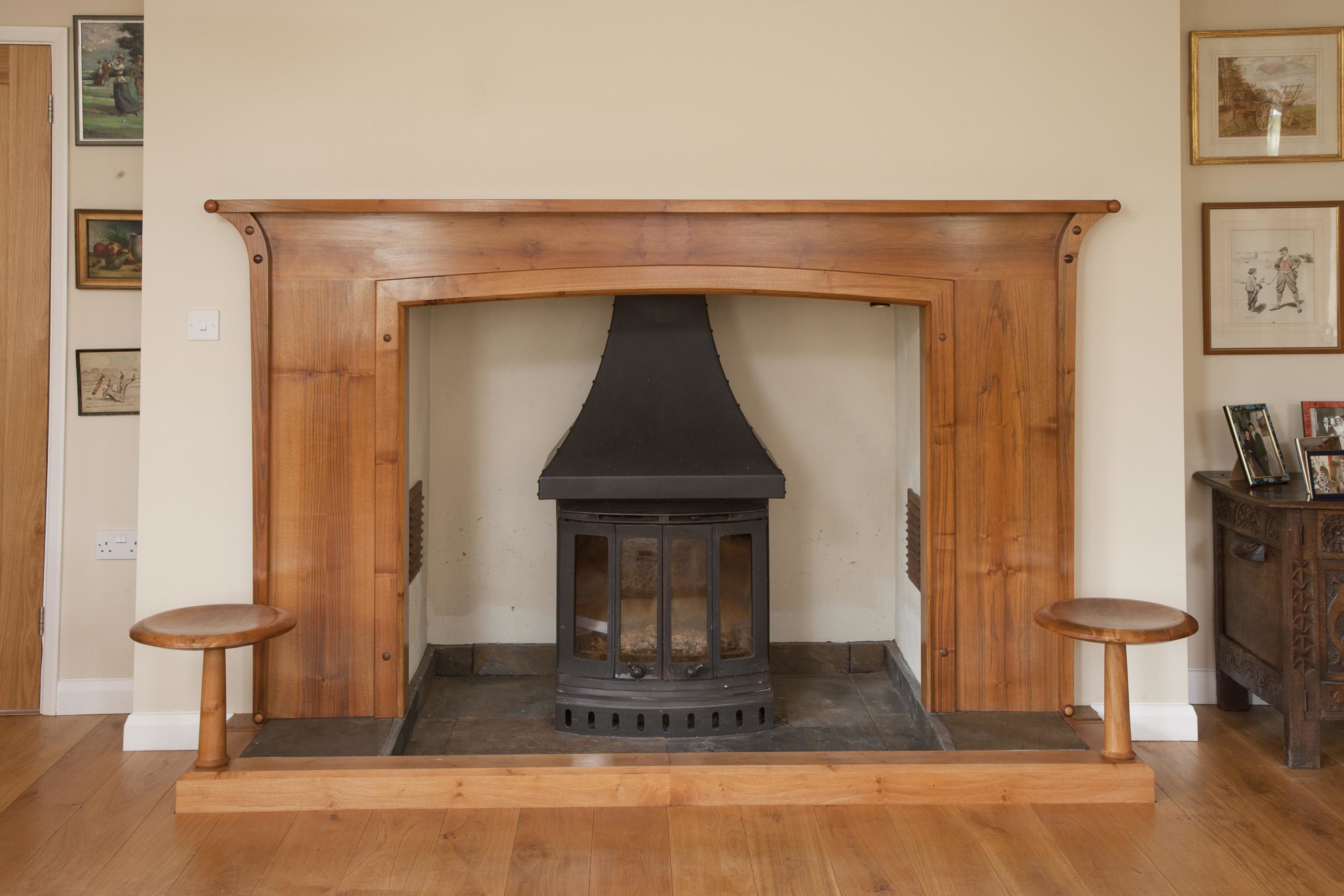 SITTING ROOM FIRE SURROUND & SEATS - Matthew Burt Furniture