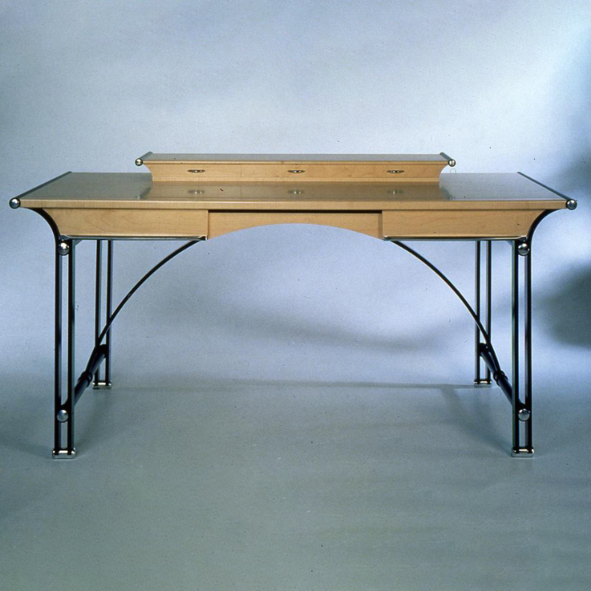HILLE DESK - Matthew Burt