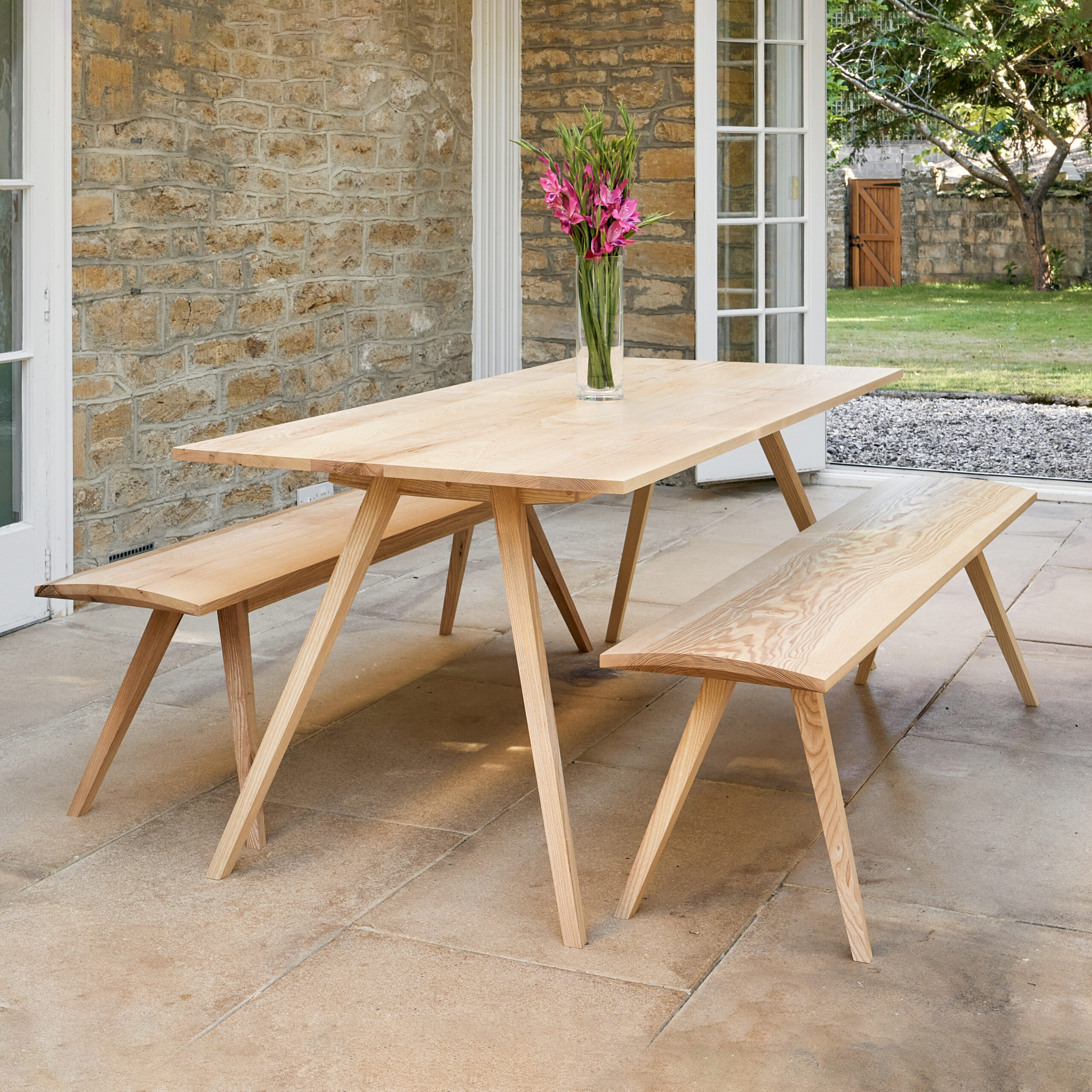FONTHILL TABLE - Matthew Burt